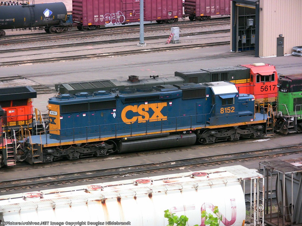 CSXT 8152